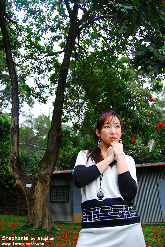 Stephanie -- fotop.net photo sharing network